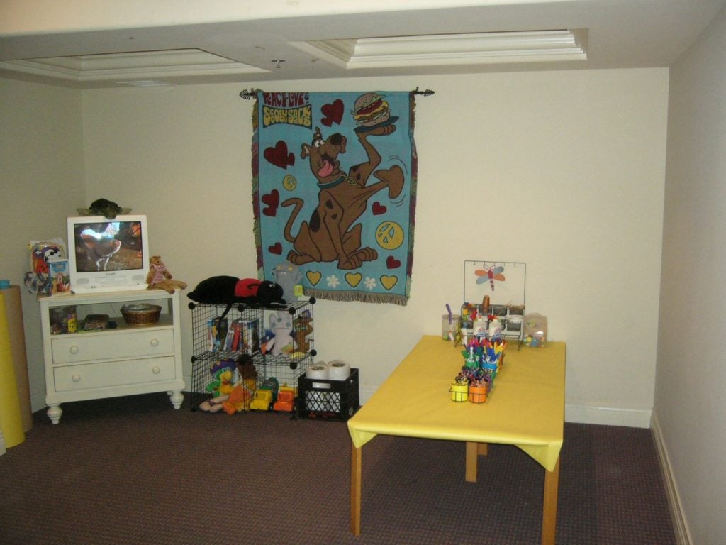 Kid's Nite Out | Quality Hotel and Resort Kids Camps